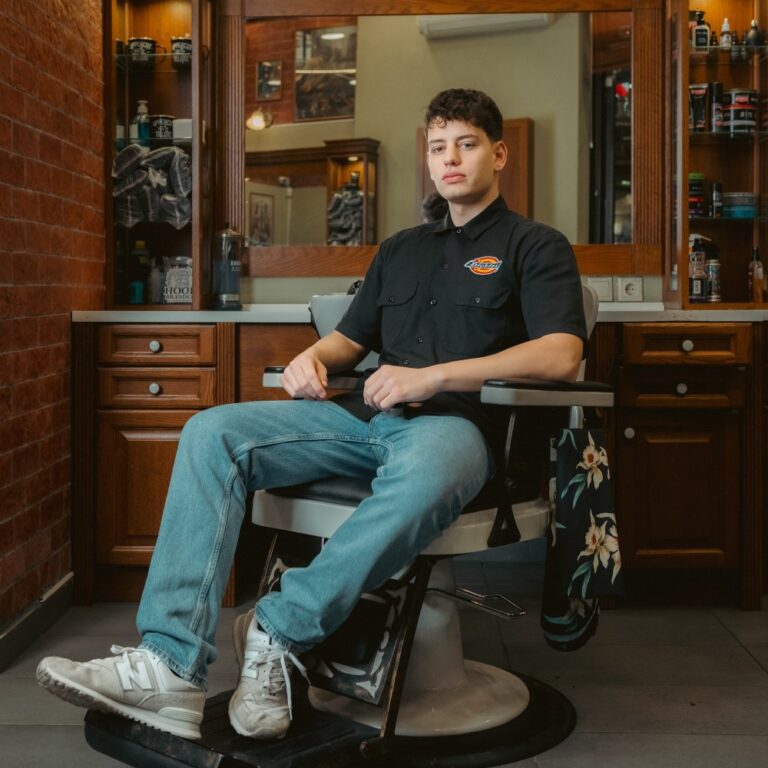 Hood Branded A.C Barbershop