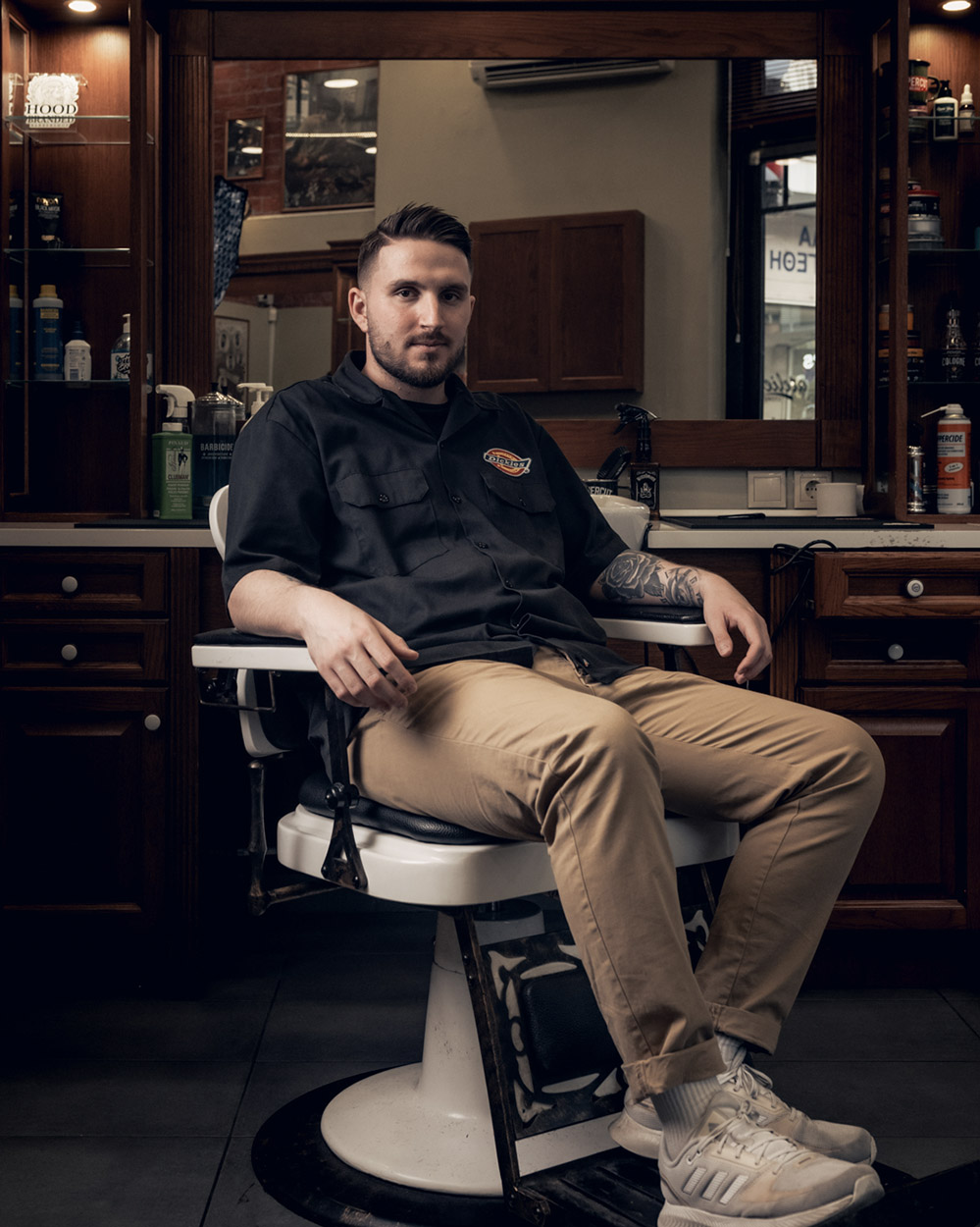 Hood Branded A.C Barbershop